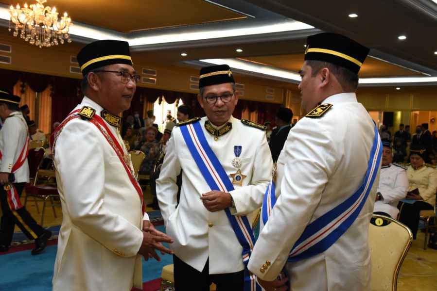 1,407 terima darjah kebesaran, bintang dan pingat negeri Sabah sempena ...