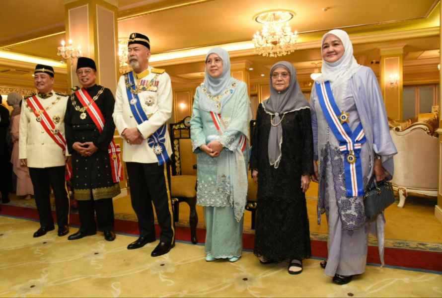 Majlis Istiadat Pengurniaan Darjah Kebesaran, Bintang Dan Pingat Negeri ...